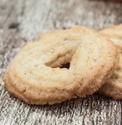Vaniljekranse Christmas biscuits (Denmark) - All Things Nordic